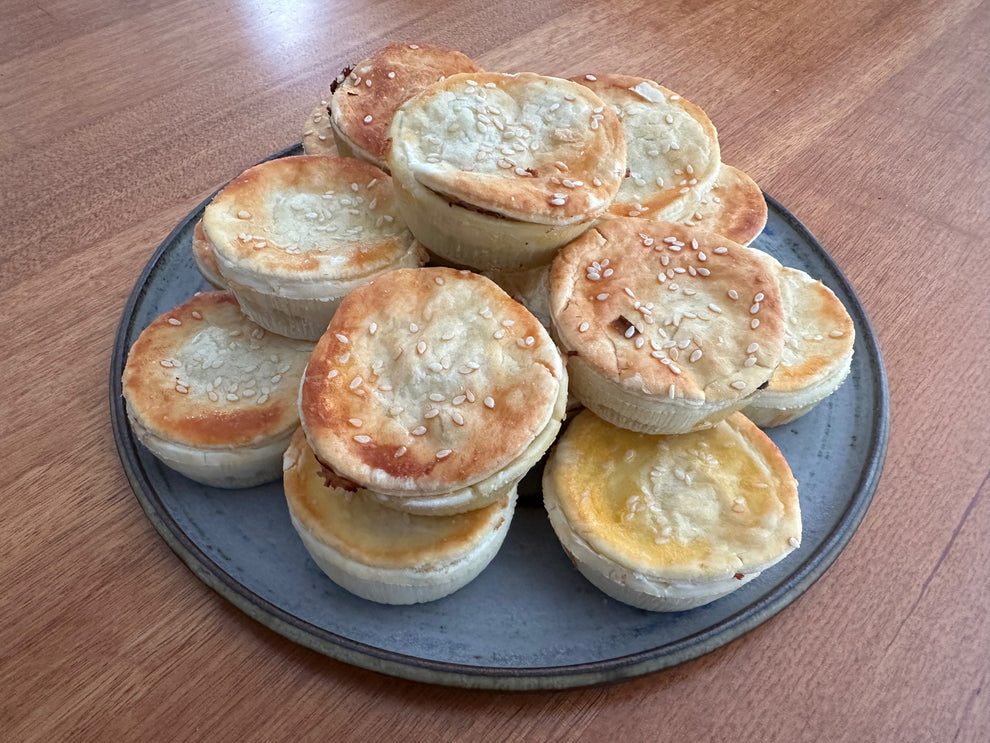 Gourmet Chicken & Mushroom Party Pie Pack – Genie's Bakery